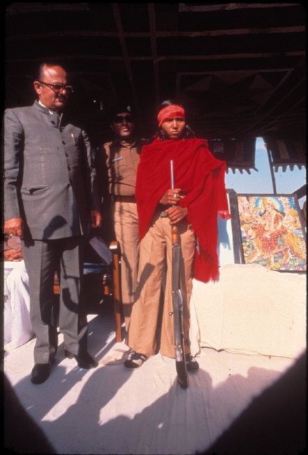Phoolan Devi – den subalterne kvinde der talte med voldens stemme ...
